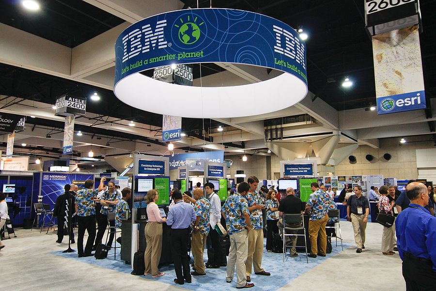 Trade Show Signage Bakersfield, CA | Custom Trade Show Displays Design ...